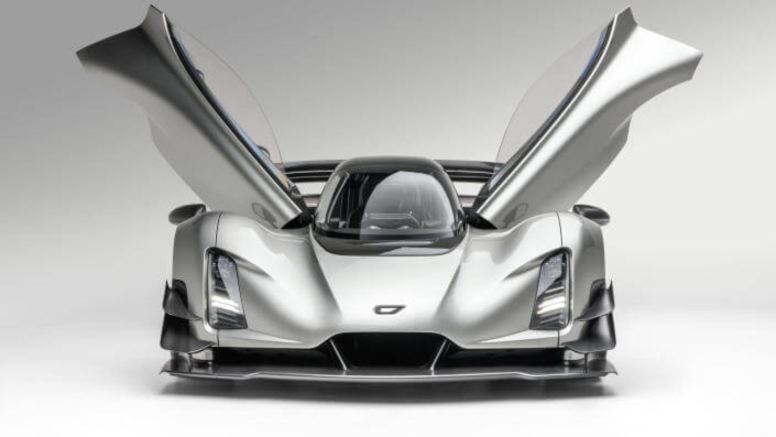 Czinger 21C Hypercar is The World’s First 3-D Printed Hypercar using AI ...