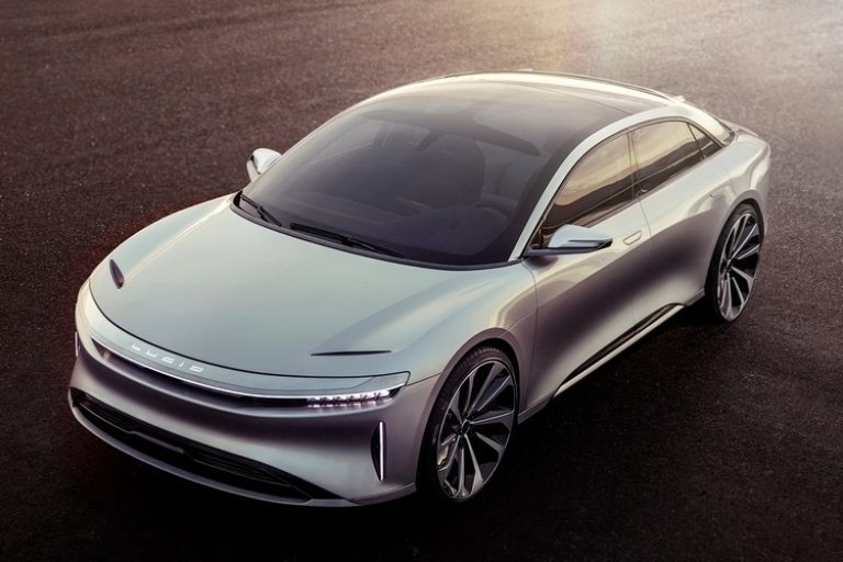 The Lucid Air Electric Vehicle Aims to Dethrone Tesla with a 400-Mile ...