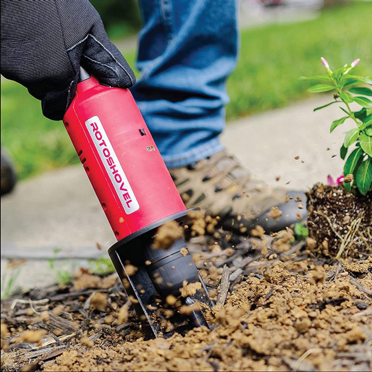 This Handheld Automatic Shovel Saves Time and Your Precious Back and ...