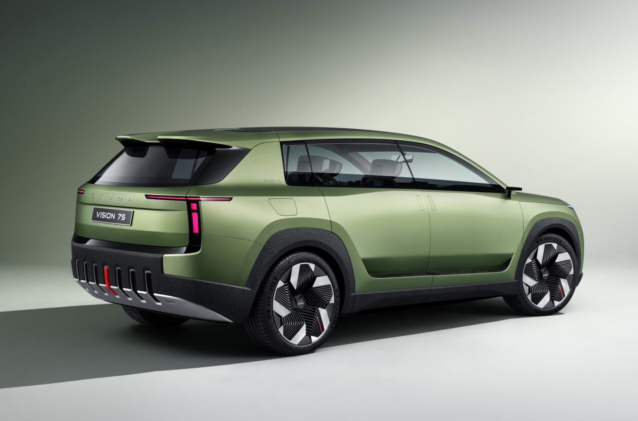 The New Skoda Vision 7S is a Realistic Vision of the Future of ...