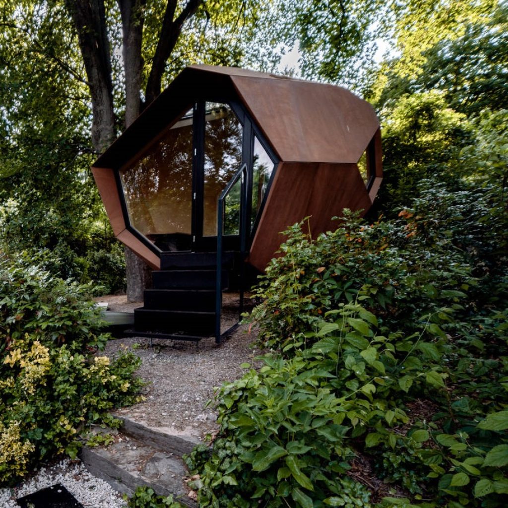 Hello Wood Workstation Cabin Provides a Comfortable Space For You to ...