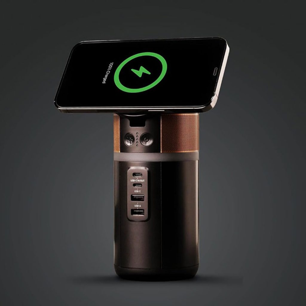 This Giant Duracell Battery Power Bank Mimics an Actual Duracell ...